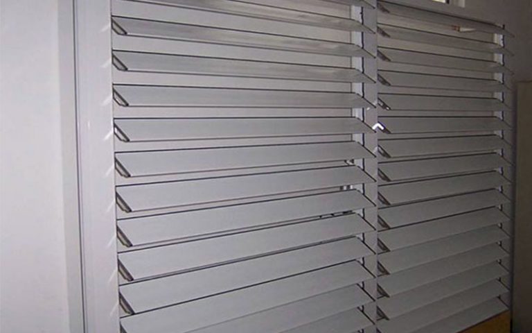 Pros and Cons of Aluminum Coil for Venetian Blind